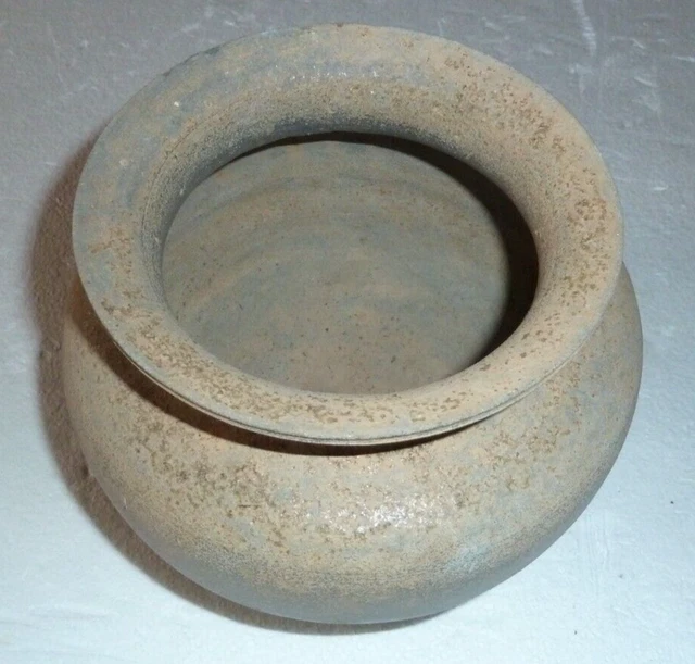 SUPERBE VASE BOULE chinois en terre cuite d'époque Han ou Tang, numéro ...