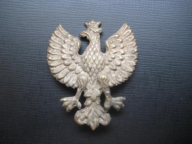 POST WW1 ORIGINAL Polish EAGLE CAP BADGE made in Poland 100% genuine ...