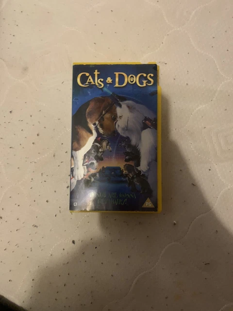 CATS AND DOGS UK VHS (Original December 2001, CERT PG) £4.99 - PicClick UK