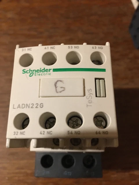 SCHNEIDER BLOC DE Contact Auxiliaire LADN22G + Contacteur 40A EUR 30,00 ...