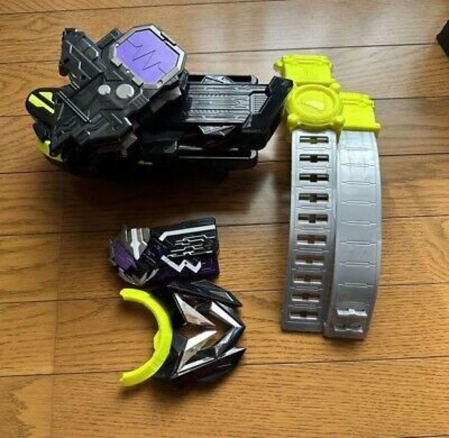 KAMEN RIDER ZERO One DX Metsubo Jinrai Driver & DX Zero One Driver Set ...