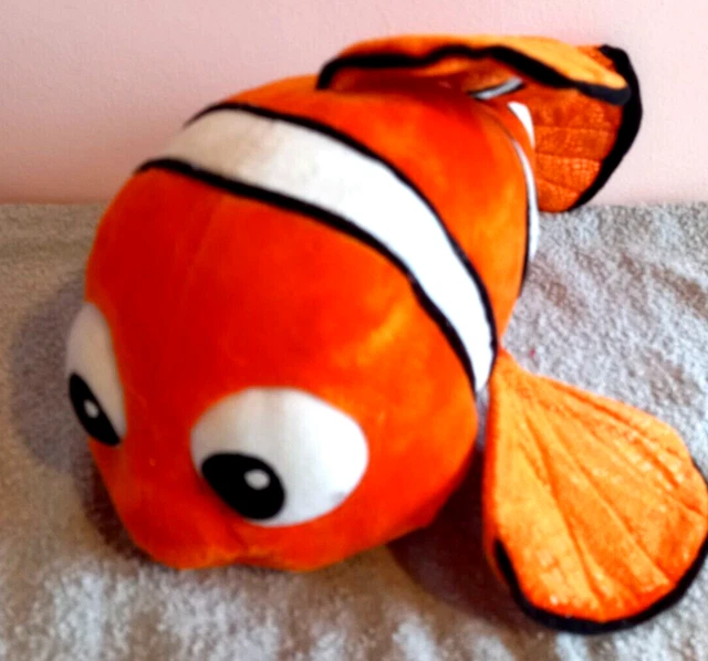 DISNEYLAND RESORTS PARIS Finding Nemo Fish Soft Toy Plush Orange ...