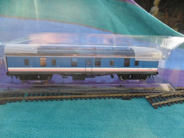 BACHMANN .. BR. Mk1 Full Brake Coach ... In Network Southeast Livery ...