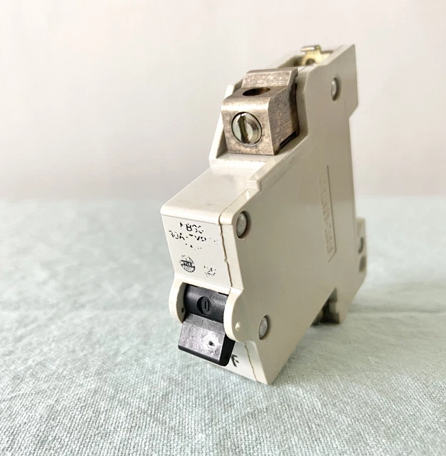 Wylex 15 Amp Type 2 M9 Mcb Circuit Breaker Hb15 Stotz 2 WYLEX 15 AMP ...