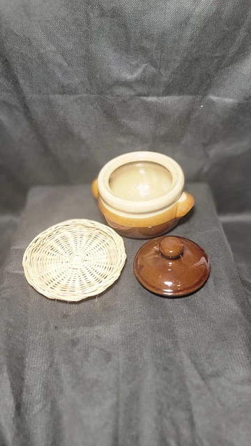 VINTAGE FRENCH ONION soup crocks with lids and woven rattan underplates ...