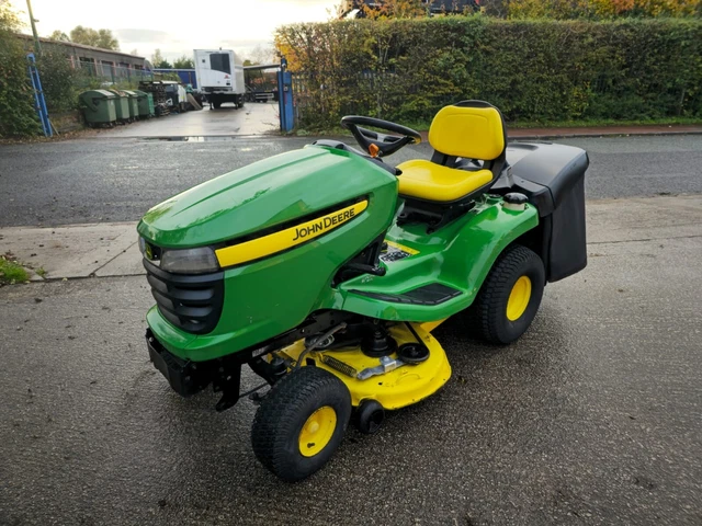 JOHN DEERE RIDE on Mower X300R - Rear Collection. Tractor mower. Sit on ...