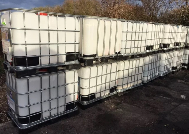 600 LITRE IBC Bulk Water Storage Tank Oil Derv Fish 500 Small Stillage ...