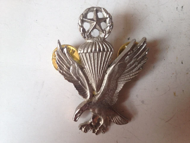 INSIGNE MILITAIRE BURUNDI Brevet Parachutiste Master Para Wings Jump ...