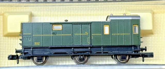 FLEISCHMANN 8695 SPUR N Gepäckwagen der SNCF 3-achsig TOP OVP EUR 9,99 ...