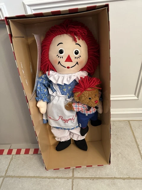 VINTAGE RAGGEDY ANN & Raggedy Bear. Never Out Of The Box. Signature ...