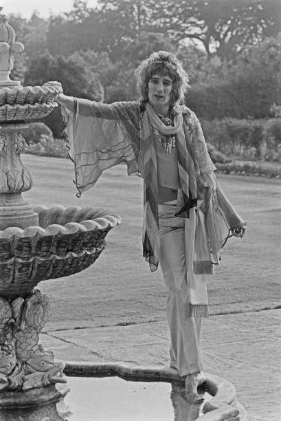 BRITISH ROCK SINGER Rod Stewart UK 12th September 1973 OLD PHOTO $9.00 ...