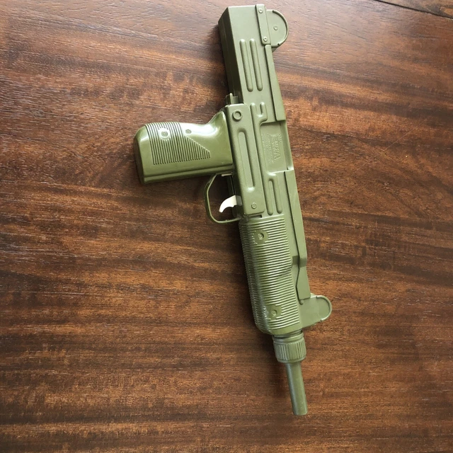 VINTAGE 1983 EMPIRE toys plastic UZI toy gun. made in USA. Works. Makes ...