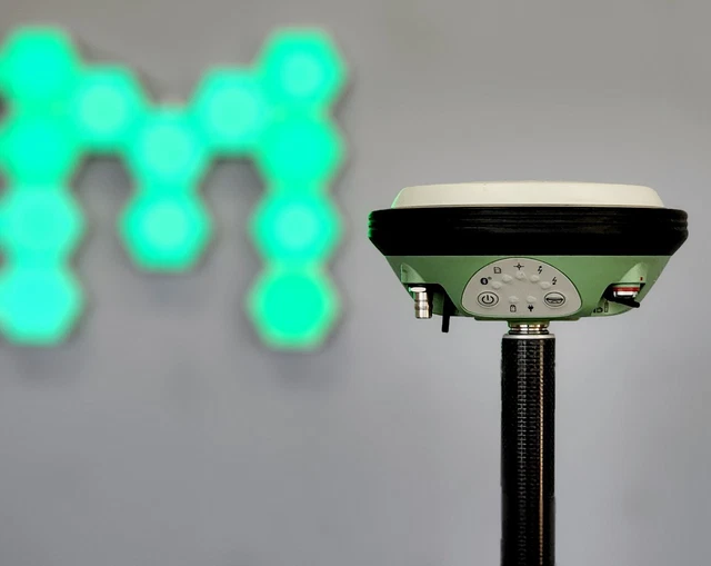 LEICA GS14 GPS Glonass Galileo GNSS RTK Rover Receiver UHF Viva £2,866. ...