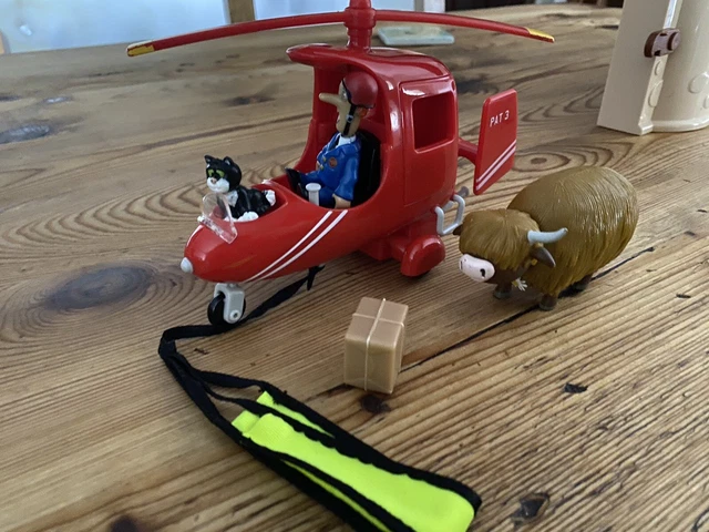 POSTMAN PAT HELICOPTER With Highland Cow £3.90 - PicClick UK