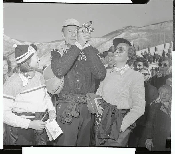 GARY COOPER FILMING With Wife And Daughter At Aspen 1950 Movies OLD ...