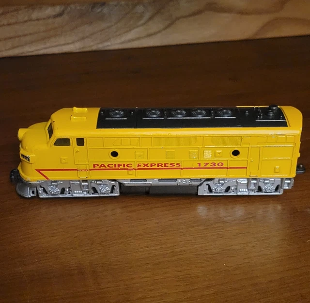 VINTAGE PACIFIC EXPRESS 1730 TRAIN Locomotive Engine TOYSMITH Toy RARE ...