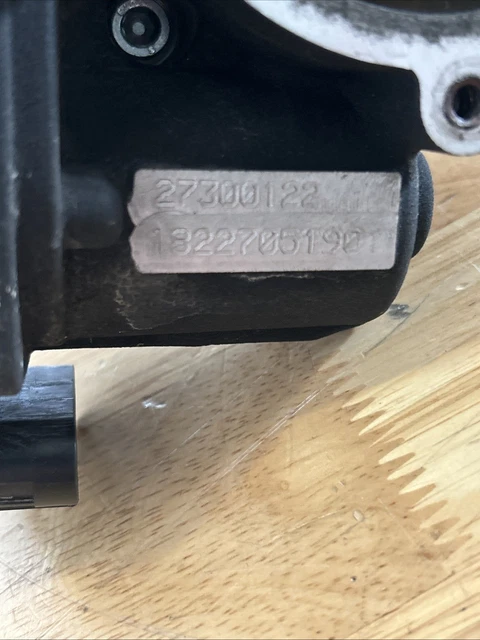 GENUINE HARLEY DAVIDSON Milwaukee 8 Throttle Body Air Intake Manifold ...