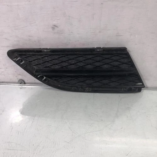 GRILLE DE PARE choc BMW SERIE 3 E90 51117138418 EUR 10,00 - PicClick FR