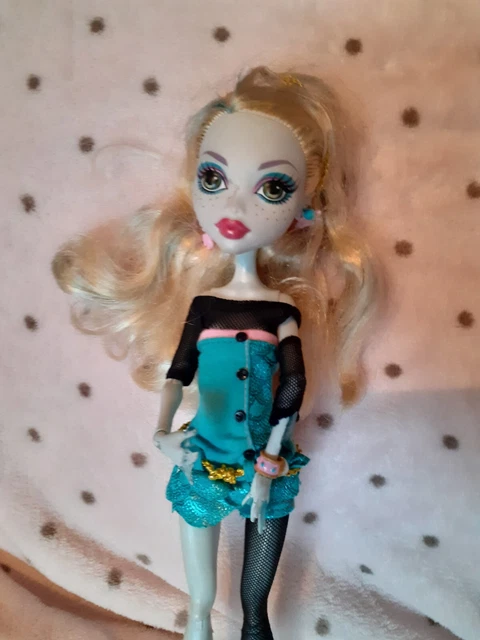 MONSTER HIGH LAGOONA Blue Signature Schools Out Doll 2011 Release ...
