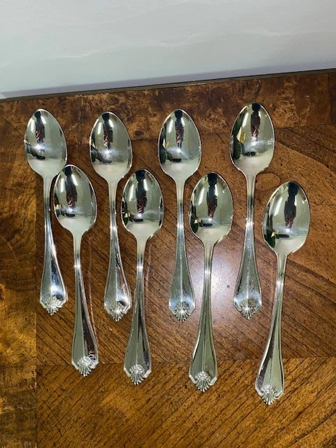 French Farm Cutlery Oneida King James Silverplate Flatware Set - 1881 ...