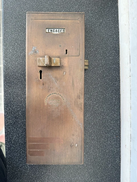 VINTAGE PUBLIC TOILET Door Lock Lockerbie and Wilkinson, Old Penny in ...