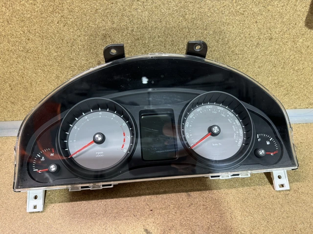 HOLDEN COMMODORE VE Ss/Sv6 08/2006-04/2013 Instrument Cluster A2C53361 ...