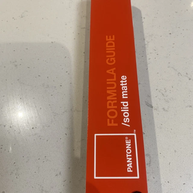 PANTONE FORMULA GUIDE Solid Matte 4th Edition First Printing £60.00 ...