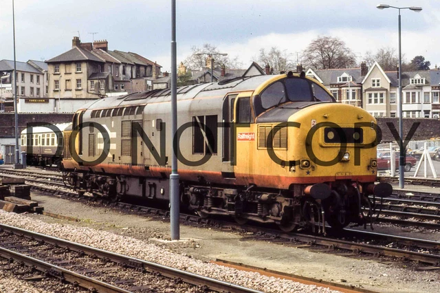 UK DIESEL TRAIN Railway Photograph Of Class 37 37372 Loco. Rm37-1079 £1 ...