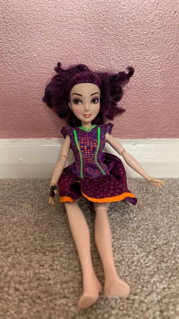DISNEY DESCENDANTS MAL and Evie dolls bundle £20.00 - PicClick UK