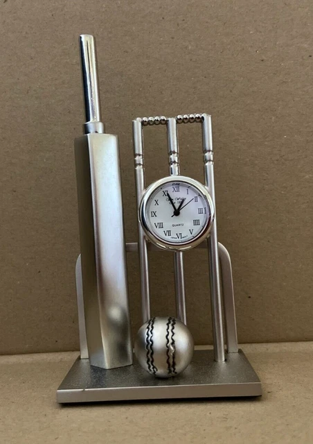 BNWT NEW MINIATURE Clock CRICKET BAT WICKETS STUMPS BALL Silver WIDDOP ...