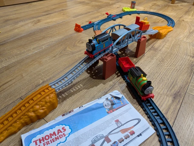 FISHER-PRICE THOMAS FRIENDS 3-in-1 Package Pickup Motorised Train Set ...