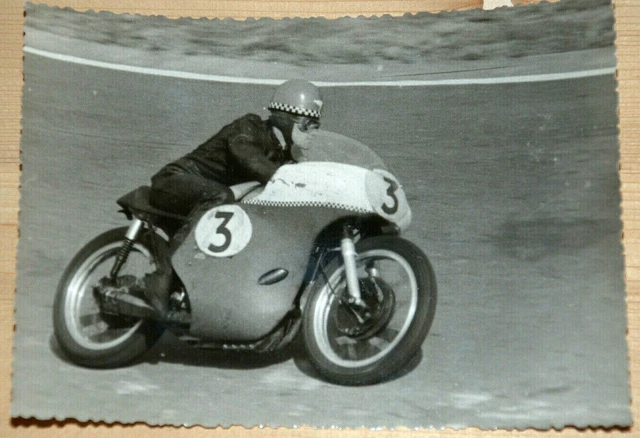 40304 MOTO RENNEN Foto Corridori Jack Findlay Inghilterra 1962 ...