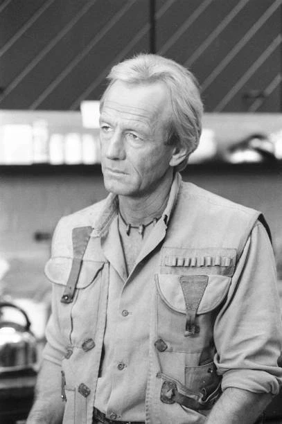 AUSTRALIAN ACTOR PAUL Hogan filming Crocodile Dundee II in 1987 - Old ...