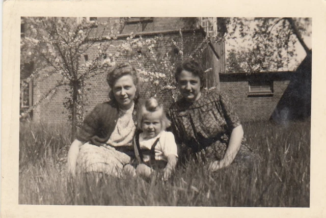 ALTES ORIGINAL FOTO, Hübsche Junge Frauen mit Kind . ( G 4 ) EUR 1,00 ...