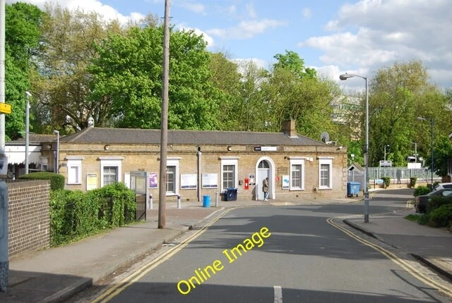 PHOTO 6X4 LADYWELL Station Catford\/TQ3873 c2012 £1.80 - PicClick UK