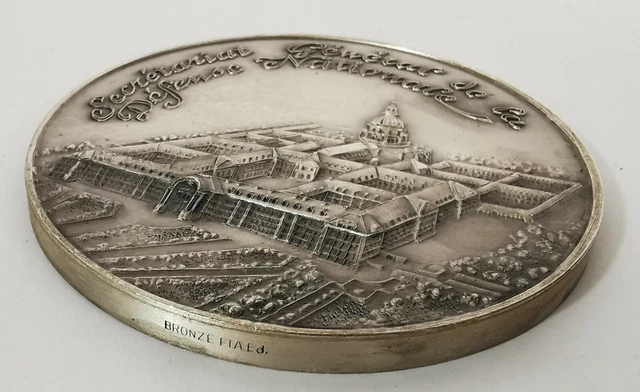ANCIENNE MÉDAILLE MILITAIRE Secrétariat Général De La Défense Nationale ...