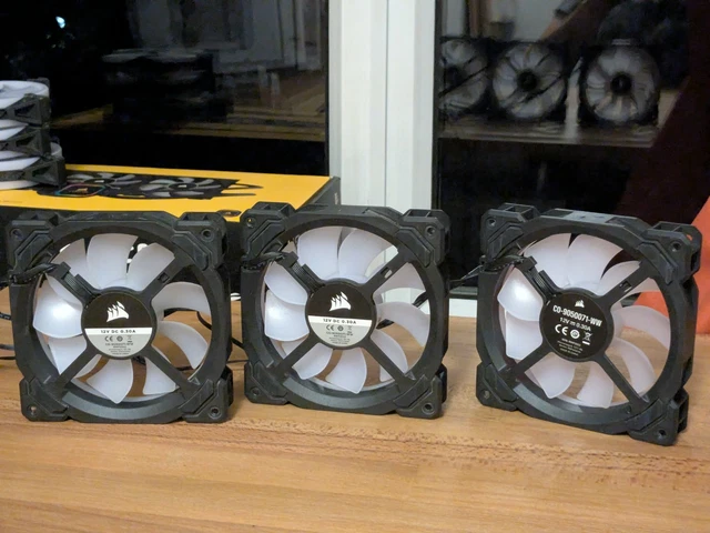 CORSAIR LL120 120MM RGB Dual Light Loop Case Fans, Black, 3-Pack £31.90 ...
