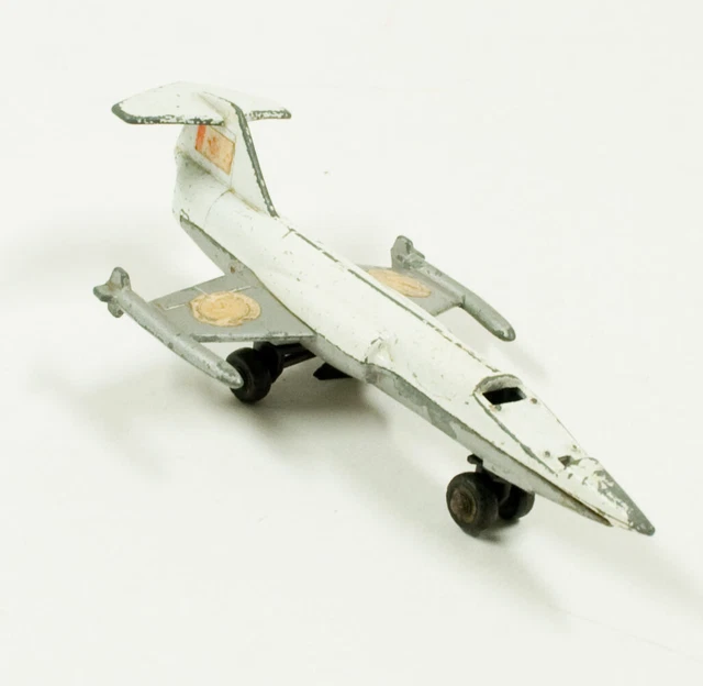 MATCHBOX SKYBUSTERS SB5 Starfighter F-104 Airplane Vintage Toy Car ...