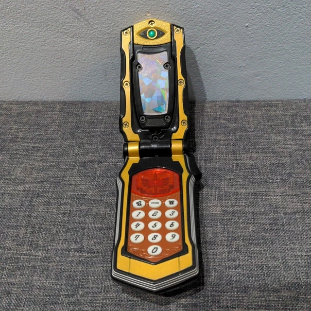 POWER RANGERS 2005 Gold Mystic Force Flip Phone Morpher Bandai Fully ...