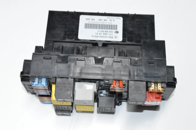 MERCEDES SLK R171 04-11, Fuse box control module unit, front SAM A ...