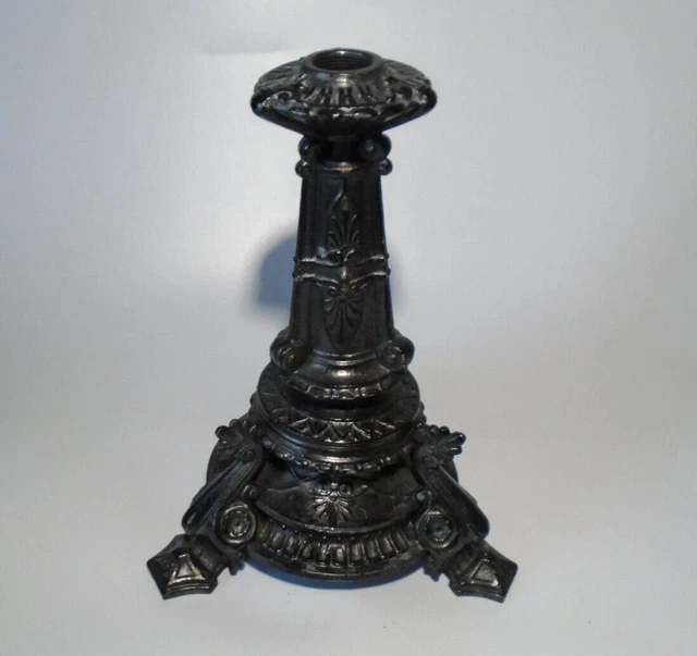 ANTIQUE VICTORIAN GOTHIC Cast Iron Oil Lamp Base, Three Feet £29.95 ...