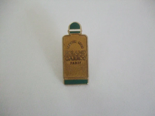 PINS PARFUM FRENCH Open Rolland Garros Paris Derriere: Arthus Bertrand Paris EUR 6,00 - PicClick FR