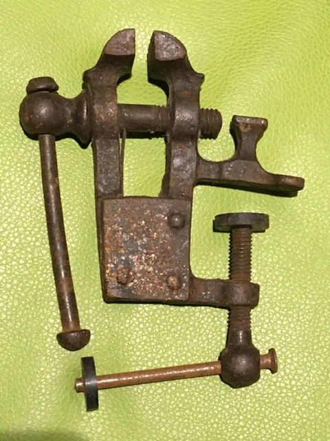 ANTIQUE SMALL HAND Forged Bench Vice & Anvil - Jeweller Engineers ...