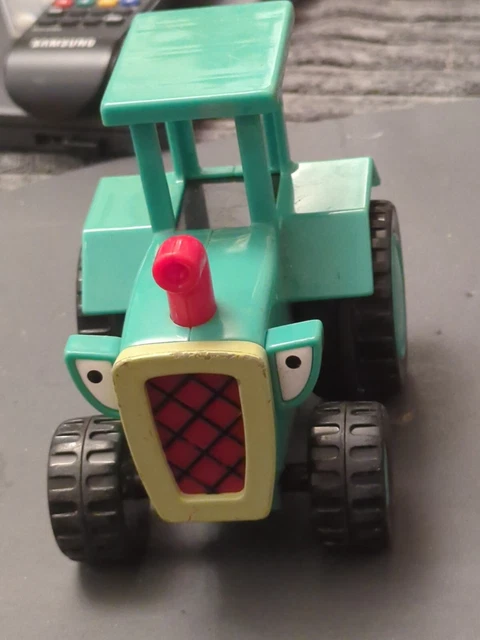 BOB THE BUILDER Travis The Tractor Friction Powered Vehicle Toy £3.00 ...