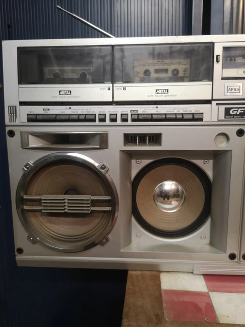 RADIO-CASSETTE VINTAGE SHARP GF 767 de 1982 EUR 700,00 - PicClick FR