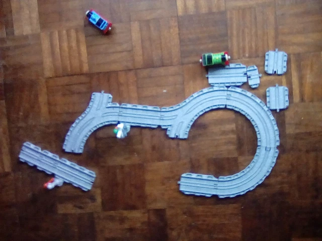 THOMAS THE TANK Engine model railway, 11 piece, with 2 engines. good ...