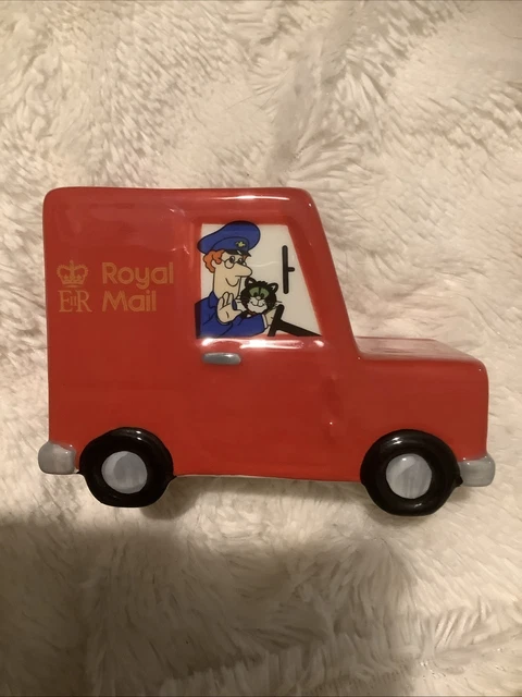 POSTMAN PAT/JESS CERAMIC Royal Mail ER 👑 Van Egg Cup Red Collectable ...