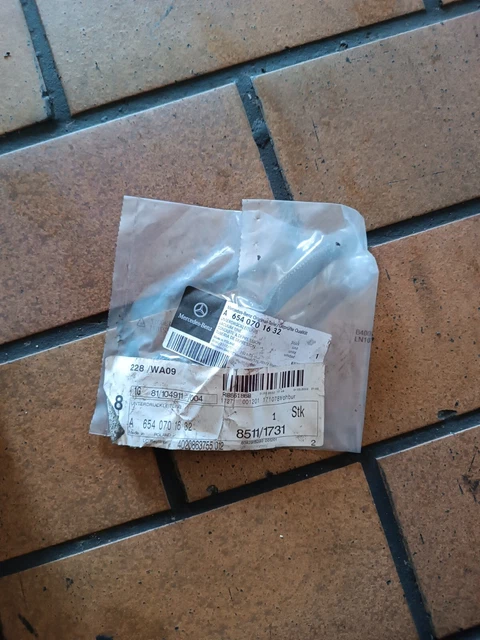 NEW MERCEDES-BENZ W205 W213 W447 OM654 Vacuum Line Pipe A6540702332 £65 ...