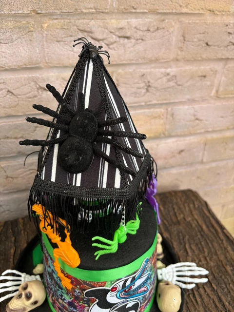 BETTLEJUICE INSPIRED TOP Hat 55cm Skulls Spiders Sandworm Skeletons (38 ...
