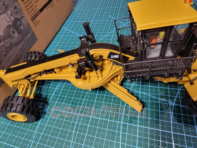 CATERPILLAR CAT 24M Motor Grader 1/50 Scale Model By DieCast Masters ...